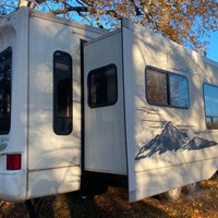 2006 Keystone Montana 3475 RL in South Range, WI