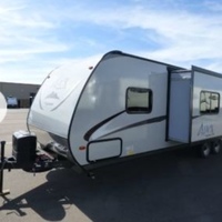 2017 Coachmen Apex ultra light 28LE 288BHS in Norwich, VT
